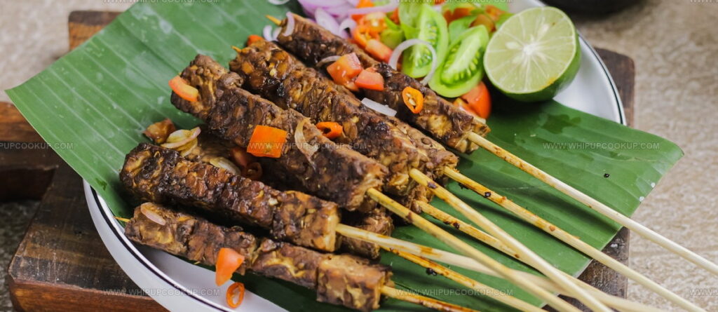 29 Tasty Authentic Indonesian Snacks to Delight Your Palate - Whip Up ...