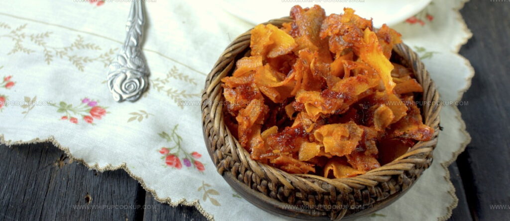 29 Tasty Authentic Indonesian Snacks to Delight Your Palate - Whip Up ...